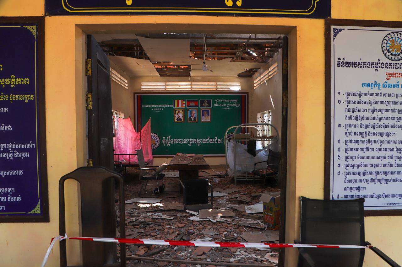 The Phnom Penh Post | AOT inspect infrastructure damage caused by Thai ...