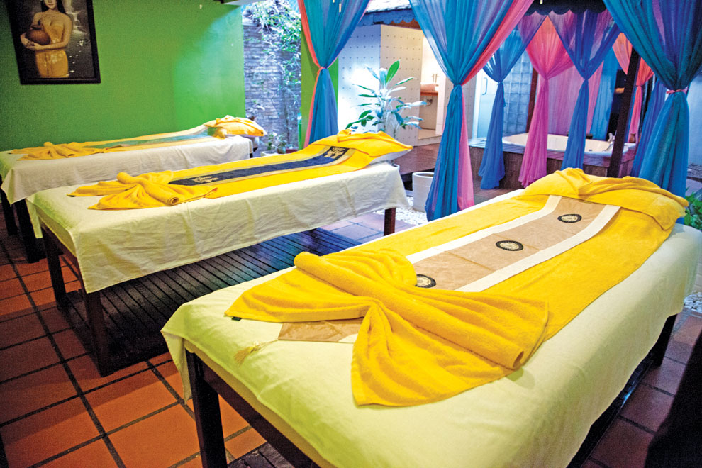 Muscle power to ease those aching bodies | Phnom Penh Post