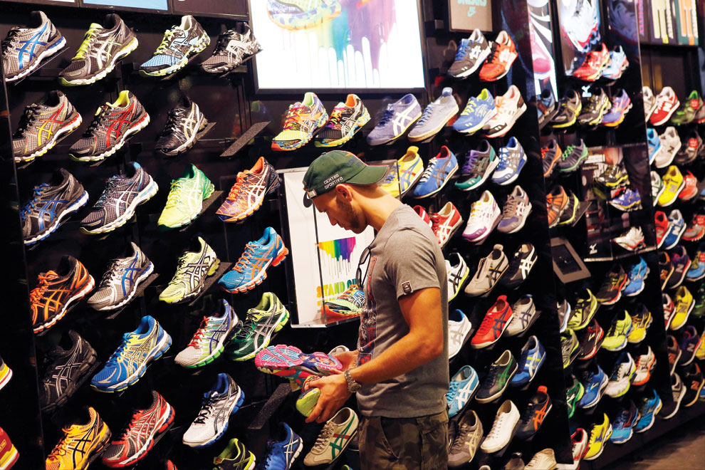 Retail associations urge talks | Phnom Penh Post