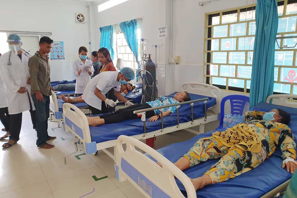 Group reveals finding on factory fainting phenomenon | Phnom Penh Post