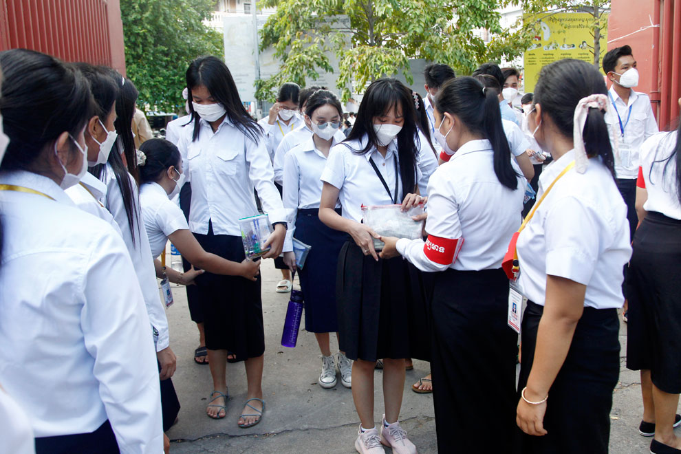 Female students dominate Grade 12 exams | Phnom Penh Post
