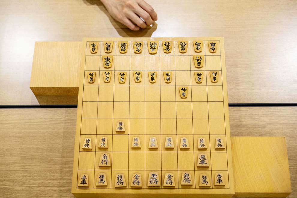 Teen prodigy wins celebrity with Japanese chess variant | Phnom Penh Post